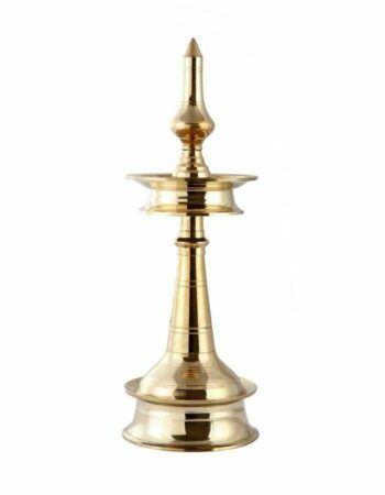 Brass Vilakku/Nilavilakku Traditional and Elegant Looking Brass Oil ...